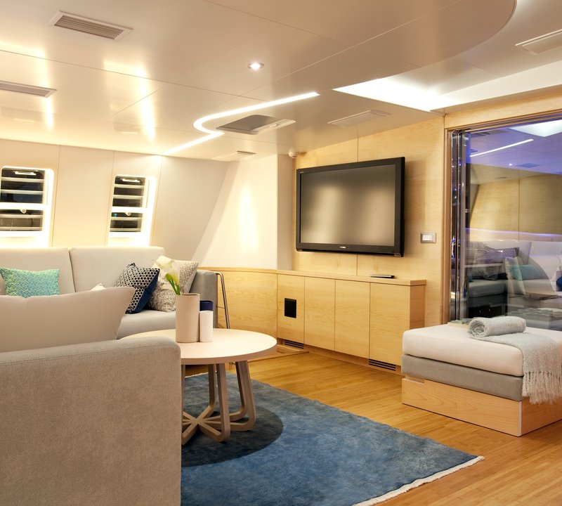 Yacht NECKER BELLE, Jmv Industries (Cmn Group) | CHARTERWORLD Luxury ...